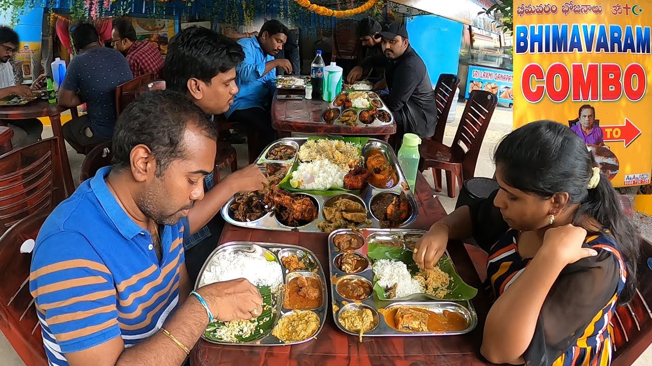 Heavy Crowd @ New Bhimavaram Bhojanalu in Hyderabad | Special Combo ...