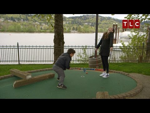 An Engaging Game of Mini Golf | Little People, Big World