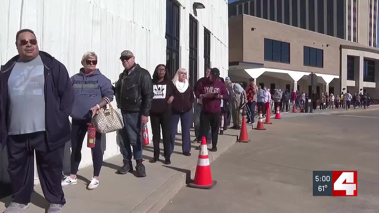 Why are the lines so long at the polls? - YouTube