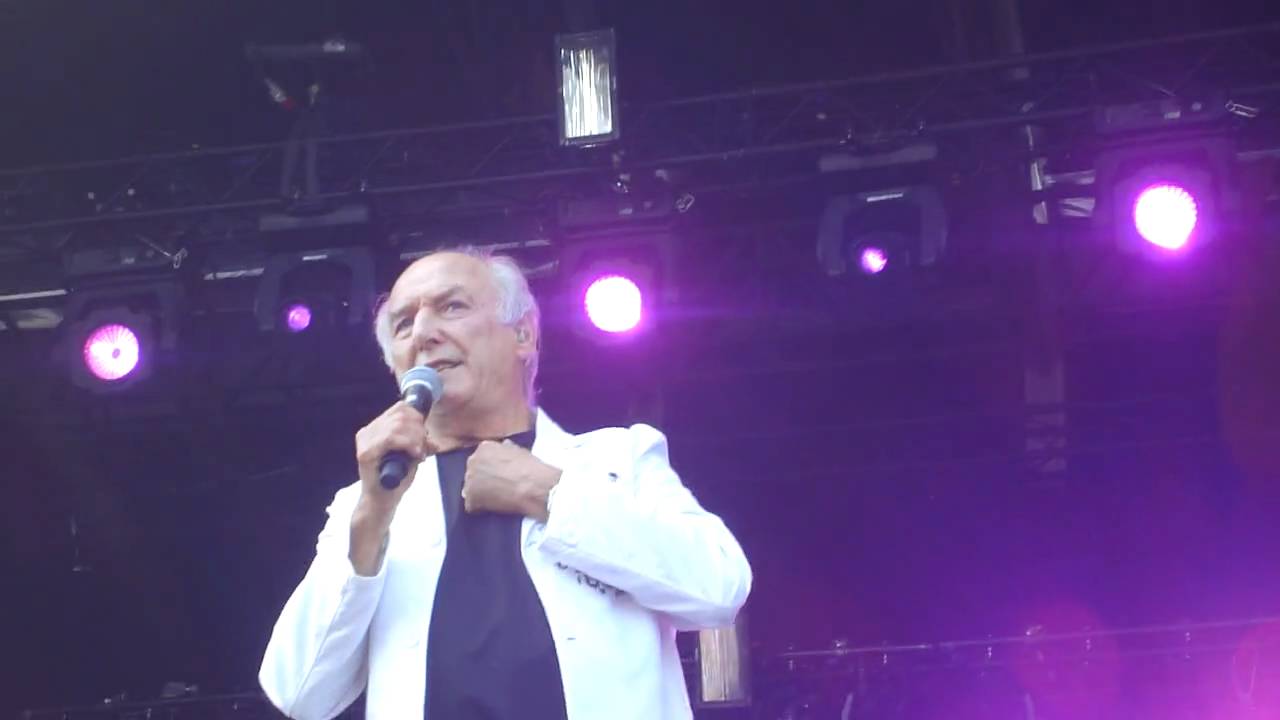 Gompie Peter Koelewijn Pinkpop Classic 2010 Who the X is Alice live ...