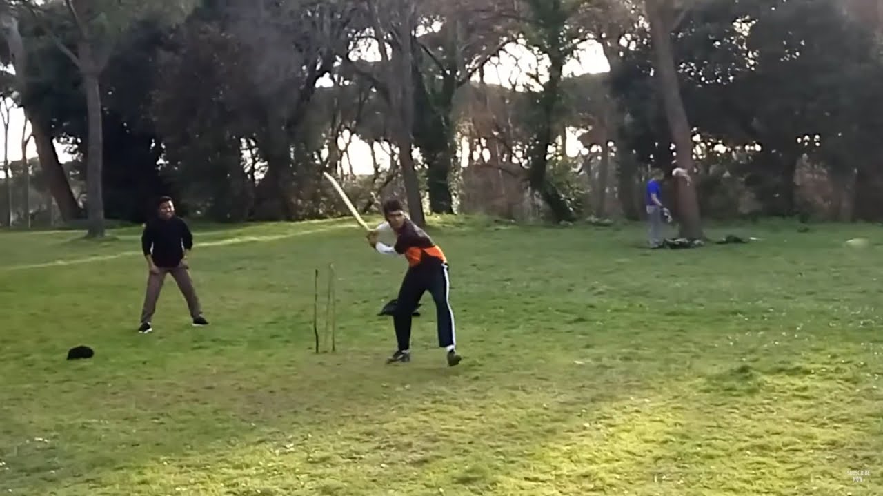 Batting at its best 😂 - YouTube