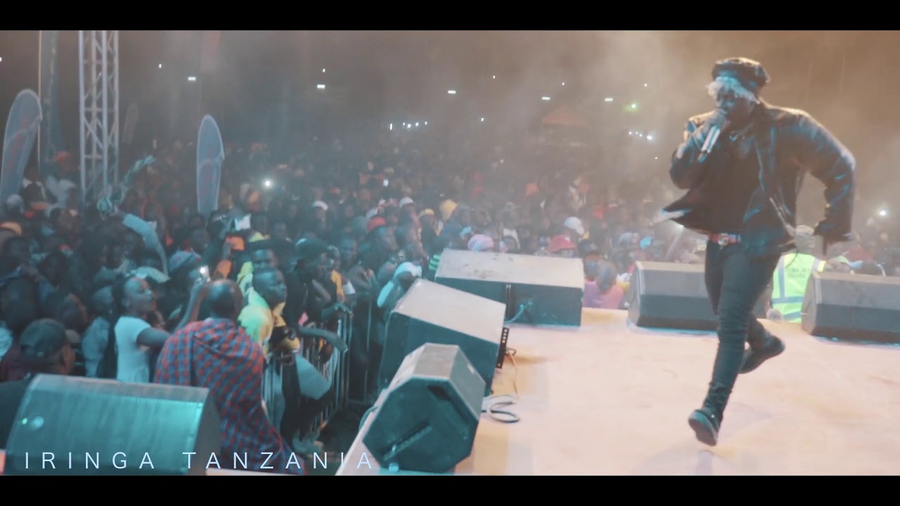Rayvanny live performance in Iringa (VUMBI) Wasafi Festival - YouTube