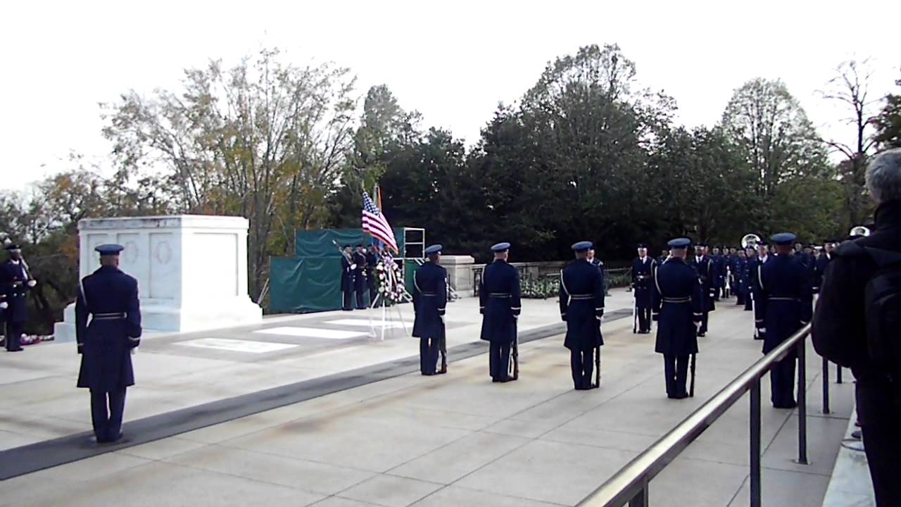 Honor Guard Wreath Ceremony - YouTube
