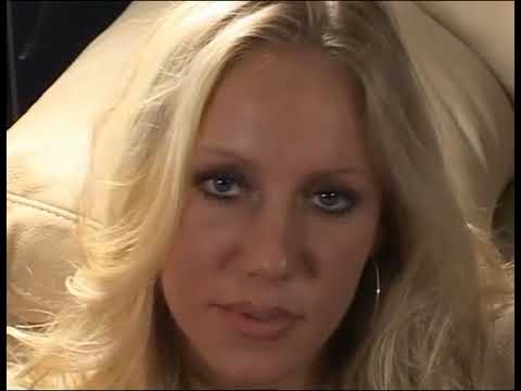 Smoking Blonde