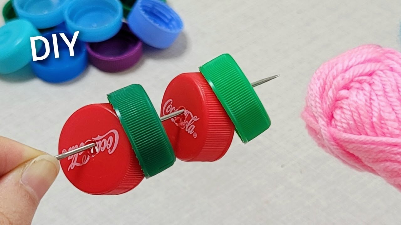 Amazing !! So cute gift idea made of bottle caps and yarn - Genius recycling craft idea - YouTube