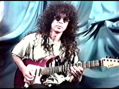 Patrick Rondat Virtuosité et vélocité à la guitare - YouTube