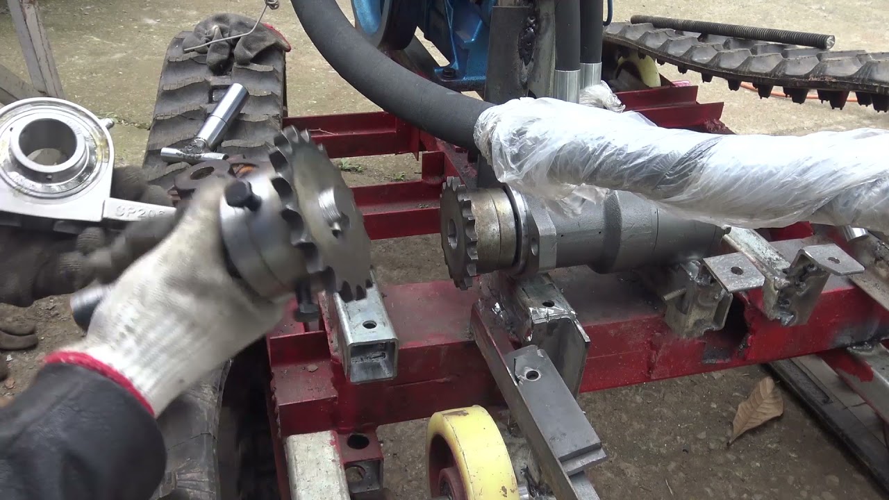 homemade tracked vehicle 12, Install hydraulic motor - YouTube