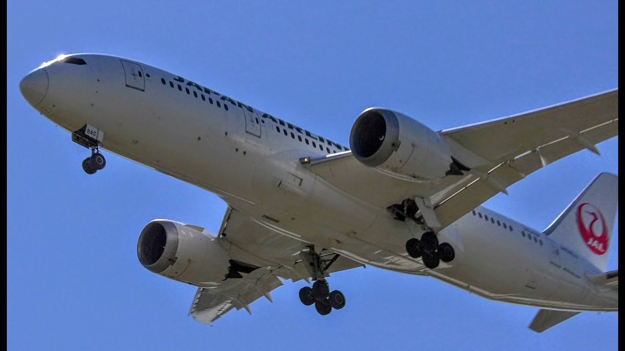 Plane Spotting at Seattle Tacoma Airport - Fast Arrivals with the ...