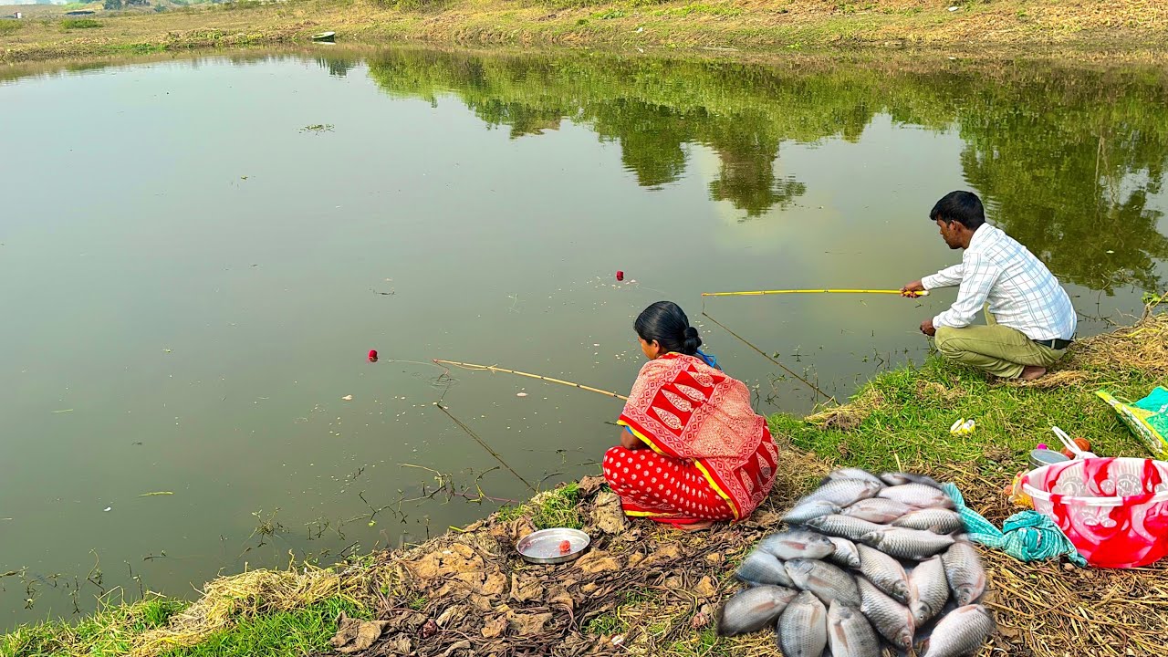 Fishing Video | Traditional Lady And Boy Hunting Big Fish From ...