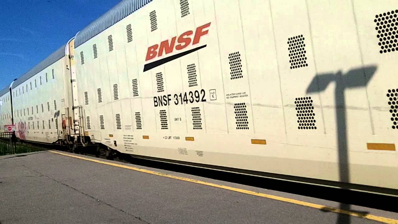 CP 235 w/ CP Engines 8822 & 8568 lead this long WB Autorack/Automax ...