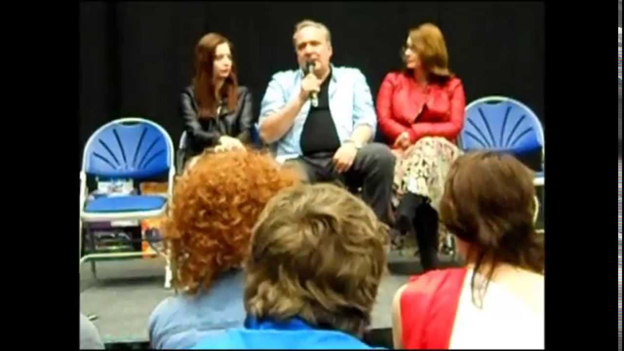 Doncaster Comic Con Q&A P2 - Nicola Bryant, Michael Troughton & Sarah ...