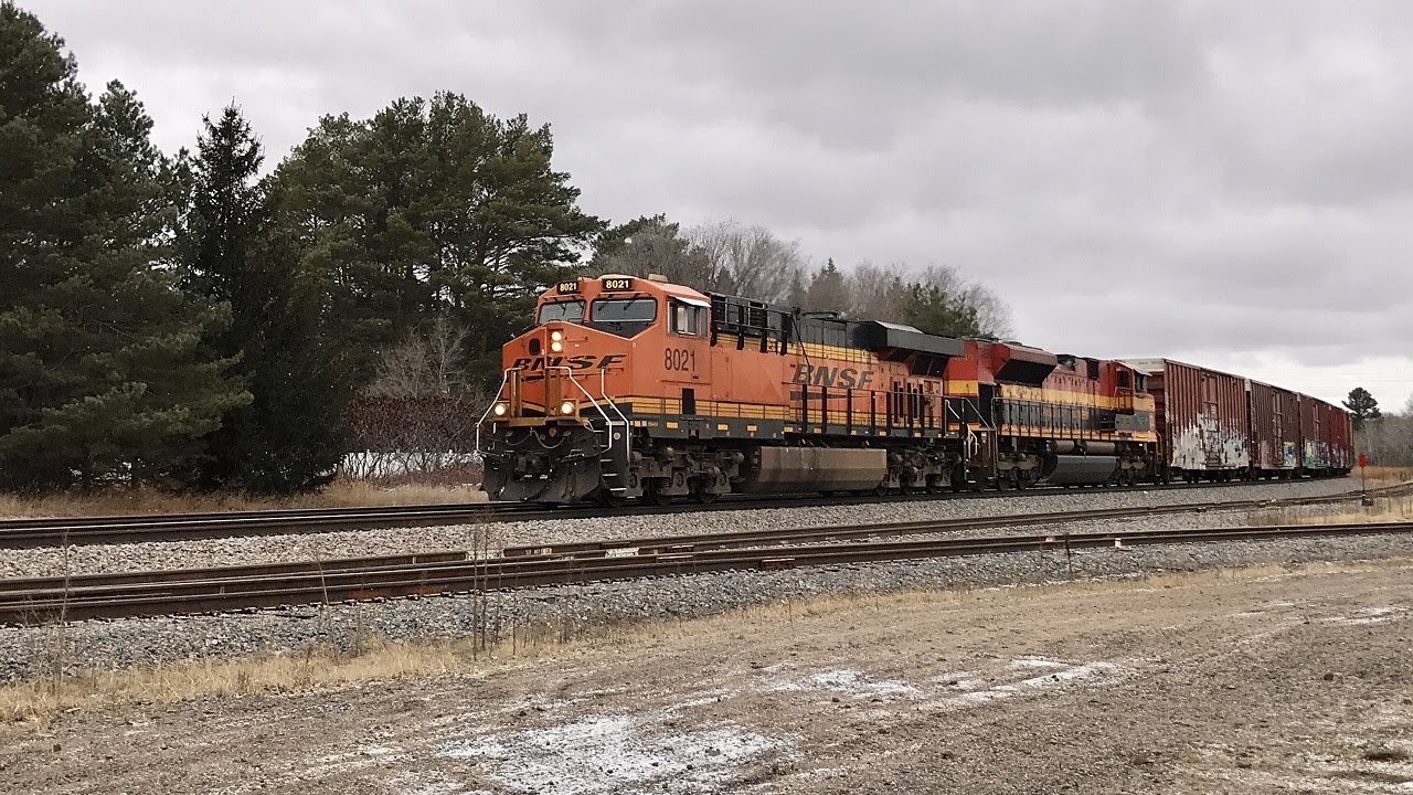 BNSF Manifest Eastbound with KCS - YouTube