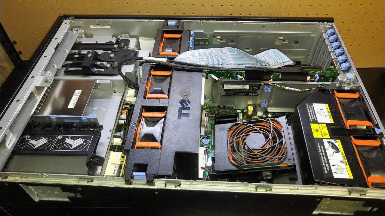 Dell PowerEdge 2900 Cleaning Time Lapse - YouTube