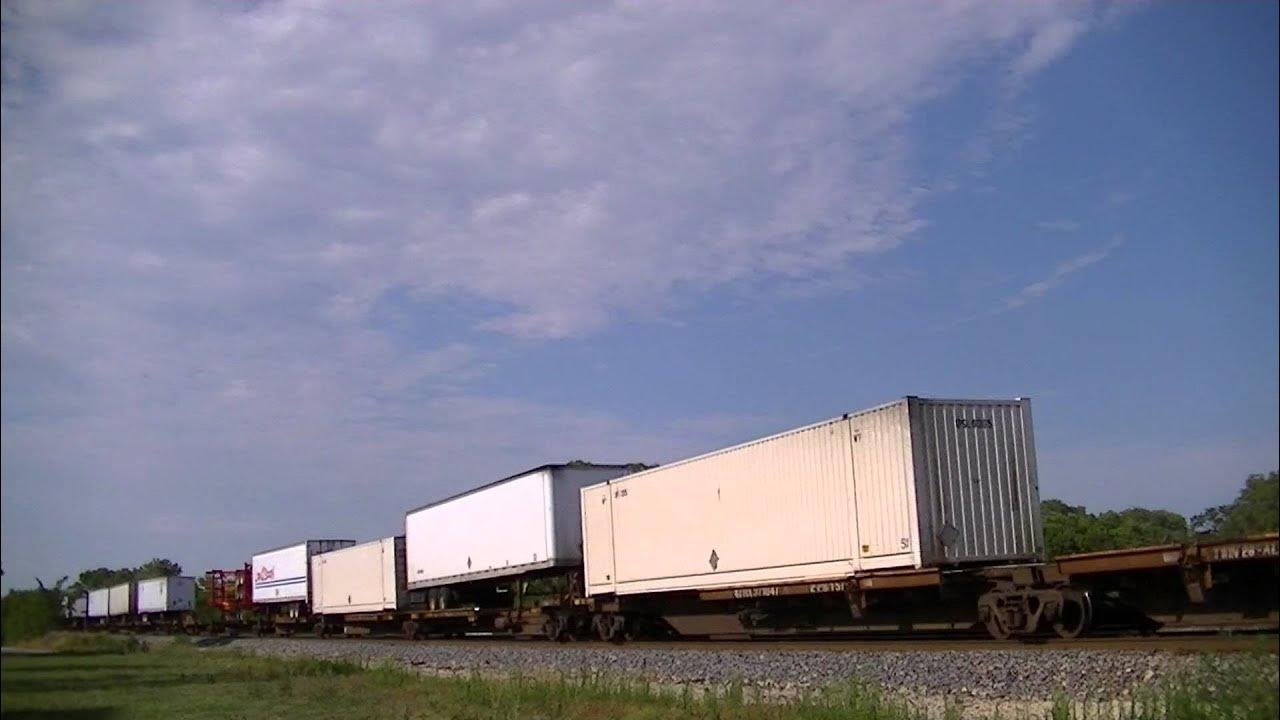 BNSF 7823 West - Lockport, IL - YouTube