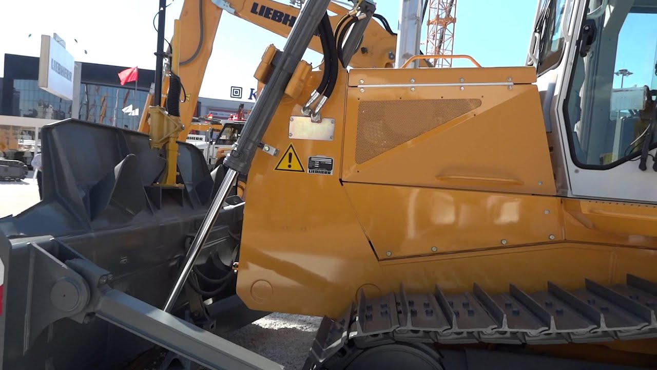 Liebherr PR 734-4 L - YouTube