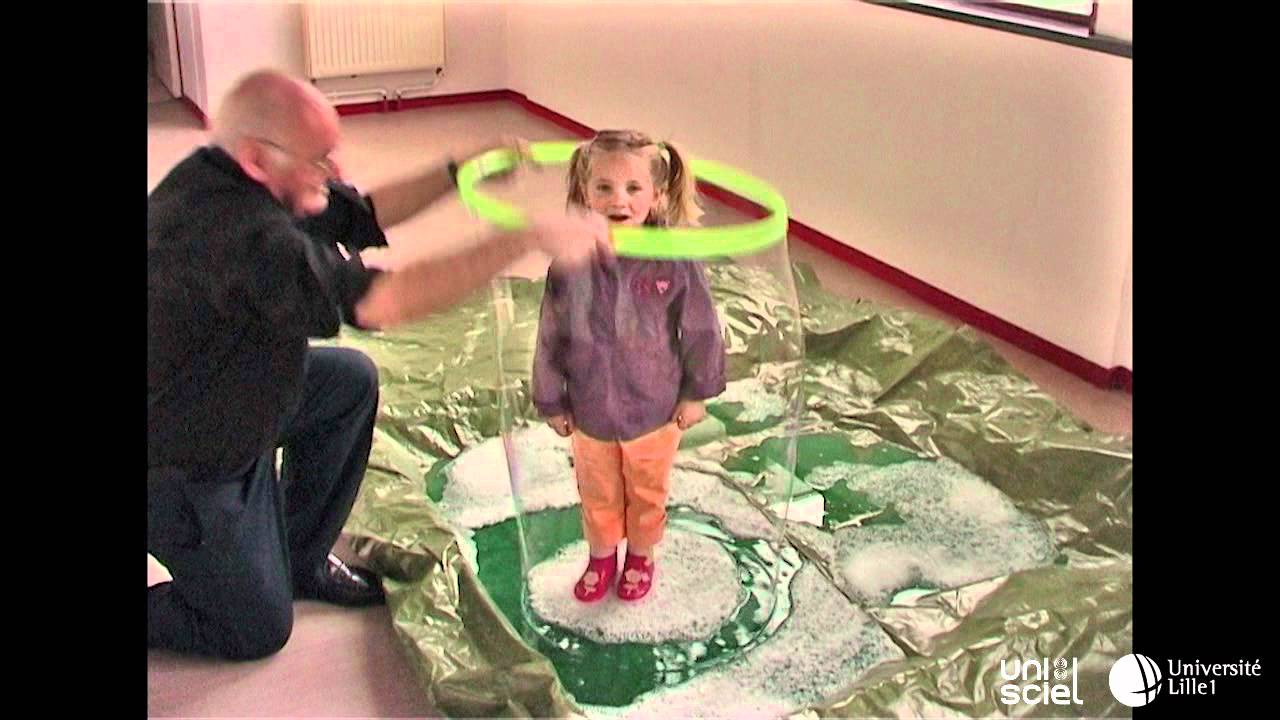 Faire des bulles de savon géantes - YouTube