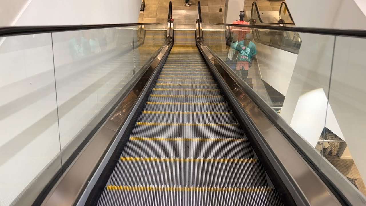 Birmingham, England. 2x ThyssenKrupp Escalator ride at NEXT - Bullring ...