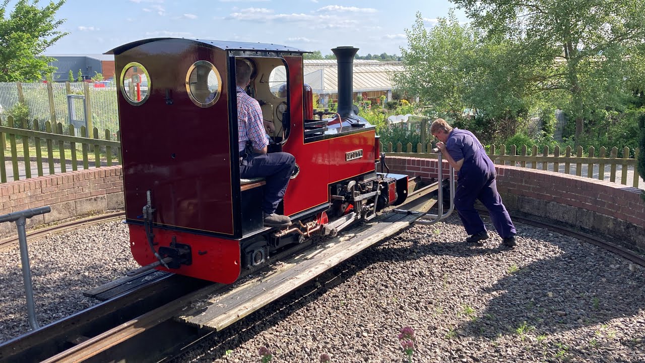 Evesham Vale Light Railway (EVLR) Miniature Steam Engines Family Train ...