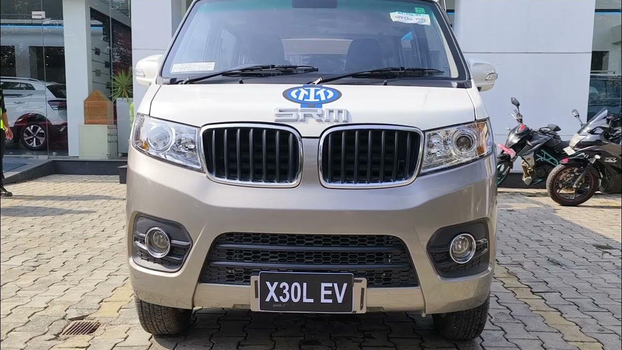 SRM X30L EV- 11 Seater Van Walkthrough: Kathmandu, Nepal - YouTube