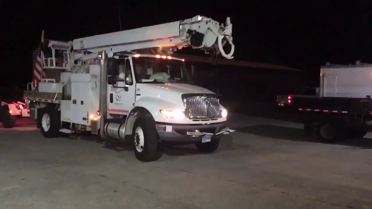 Electric Crew Heads Out to St. Thomas - YouTube