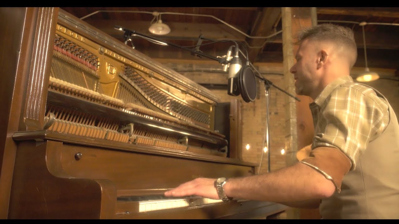 Jeffery Straker - Brand New Light (Live) - YouTube