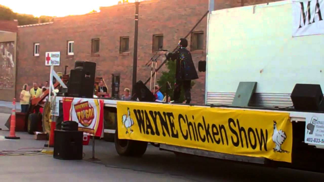 Wayne Chicken Show 2011 Elvis - YouTube
