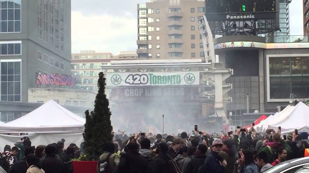 420 Toronto Yonge Dundas Square 2015 - YouTube