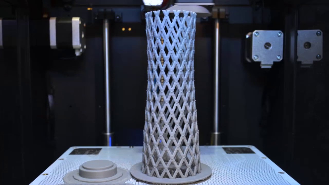 3D Printing Qatar Tornado Tower - YouTube