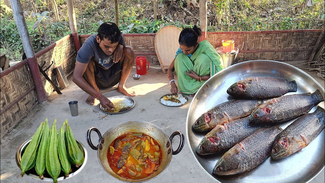 Authentic Village KOI FISH Curry With RIDGE GUARD, Cooking & Eating By ...