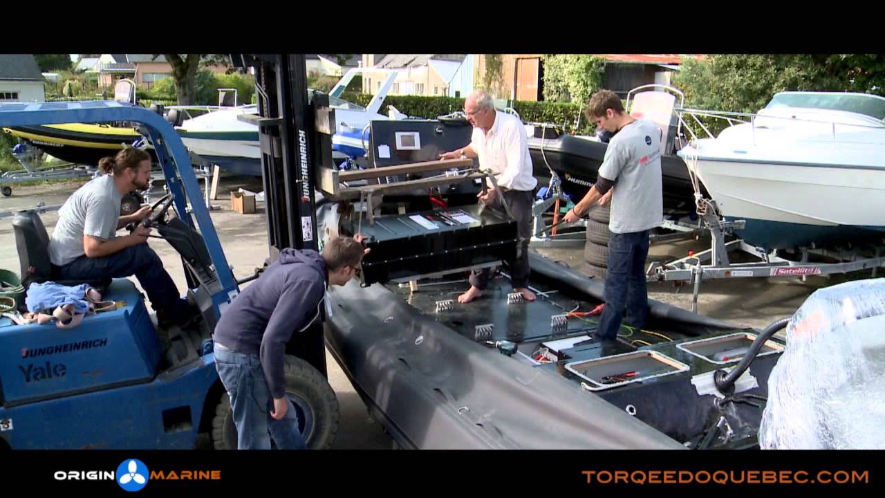 Deep Blue Torqeedo Quebec sur Northstar 6.40 OP - YouTube