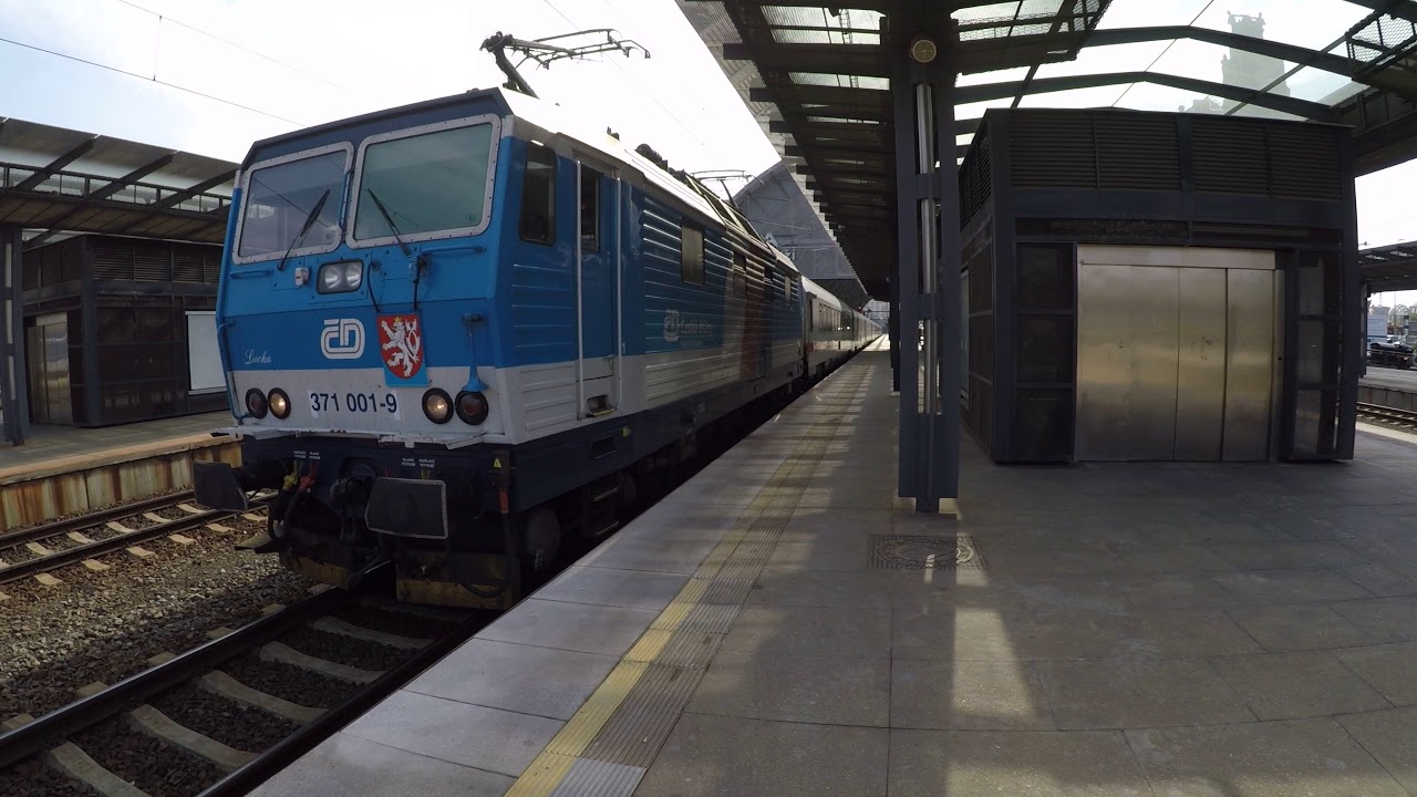 EC 172 Hungaria odjez Praha hl. n. směr Hamburk - 27/9/2017 // Hlava ...