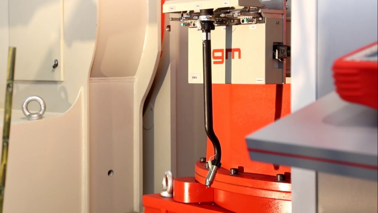 igm welding robot - BWS automatic torch exchange system - YouTube