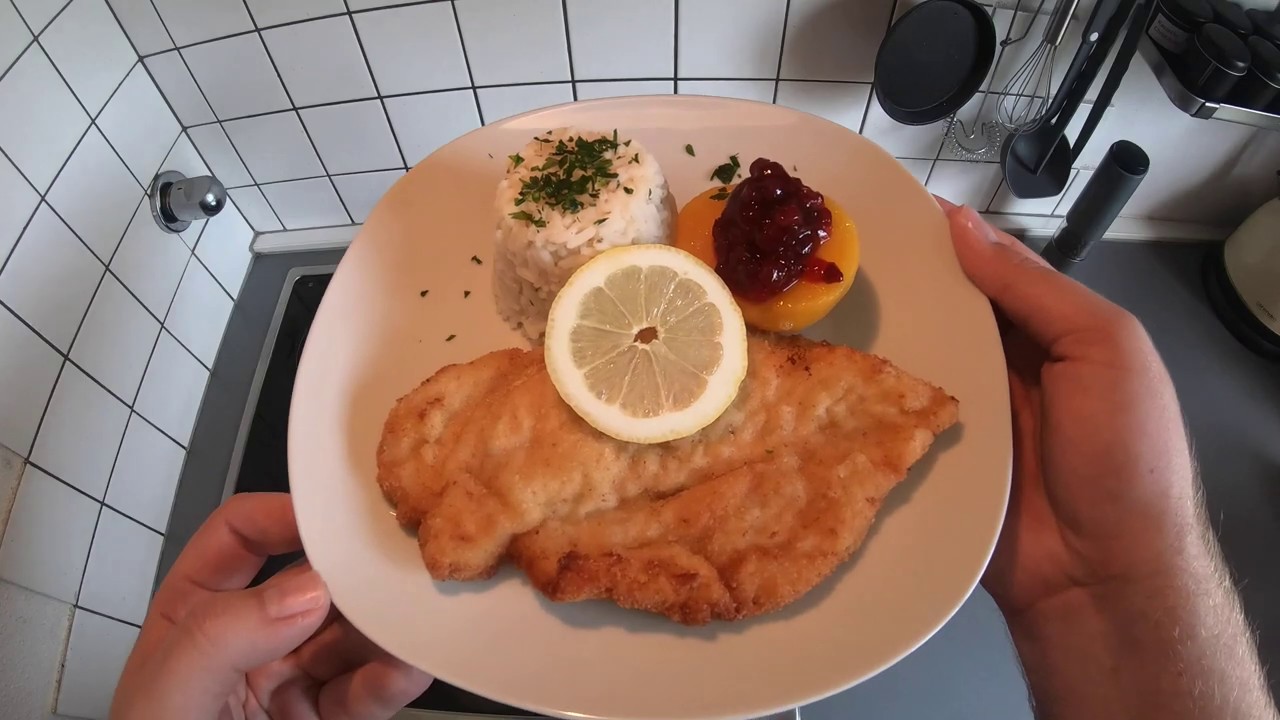 Hühnerschnitzel Wiener Art - YouTube