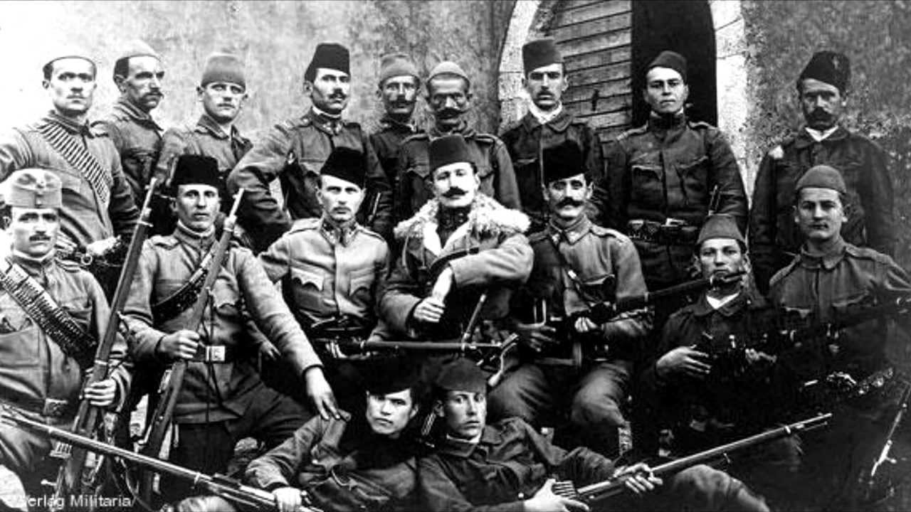 Bošnjaci Dolaze - Die Bosniaken Kommen - YouTube