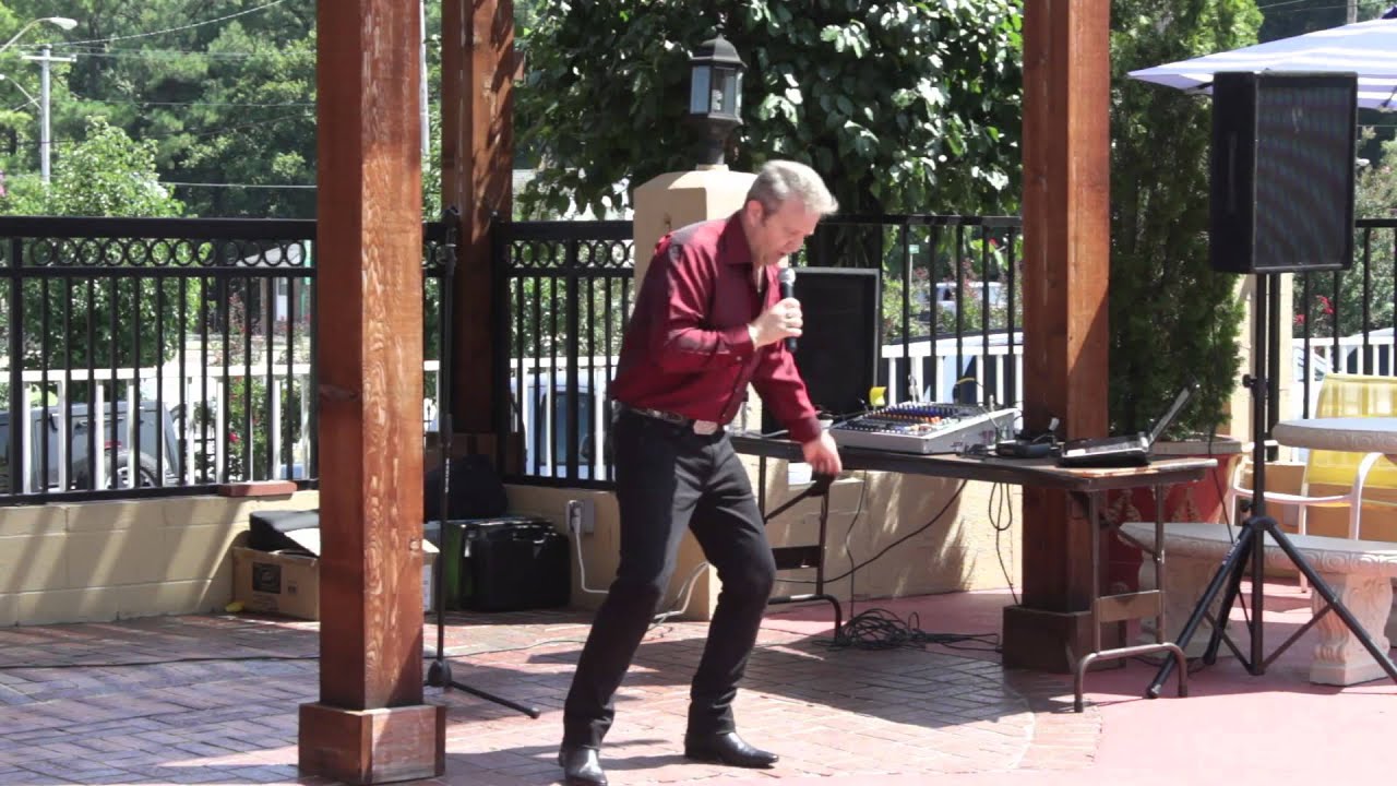 Colin Paul sings 'Wonderful World' Elvis Week 2014 (video) - YouTube