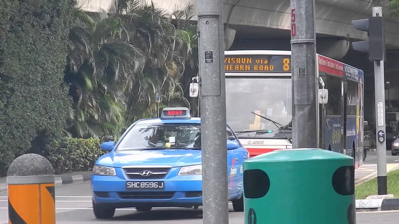 SMRT: Service 852 [TIB 673R] Scania L113CRL (Walter Alexander Strider ...