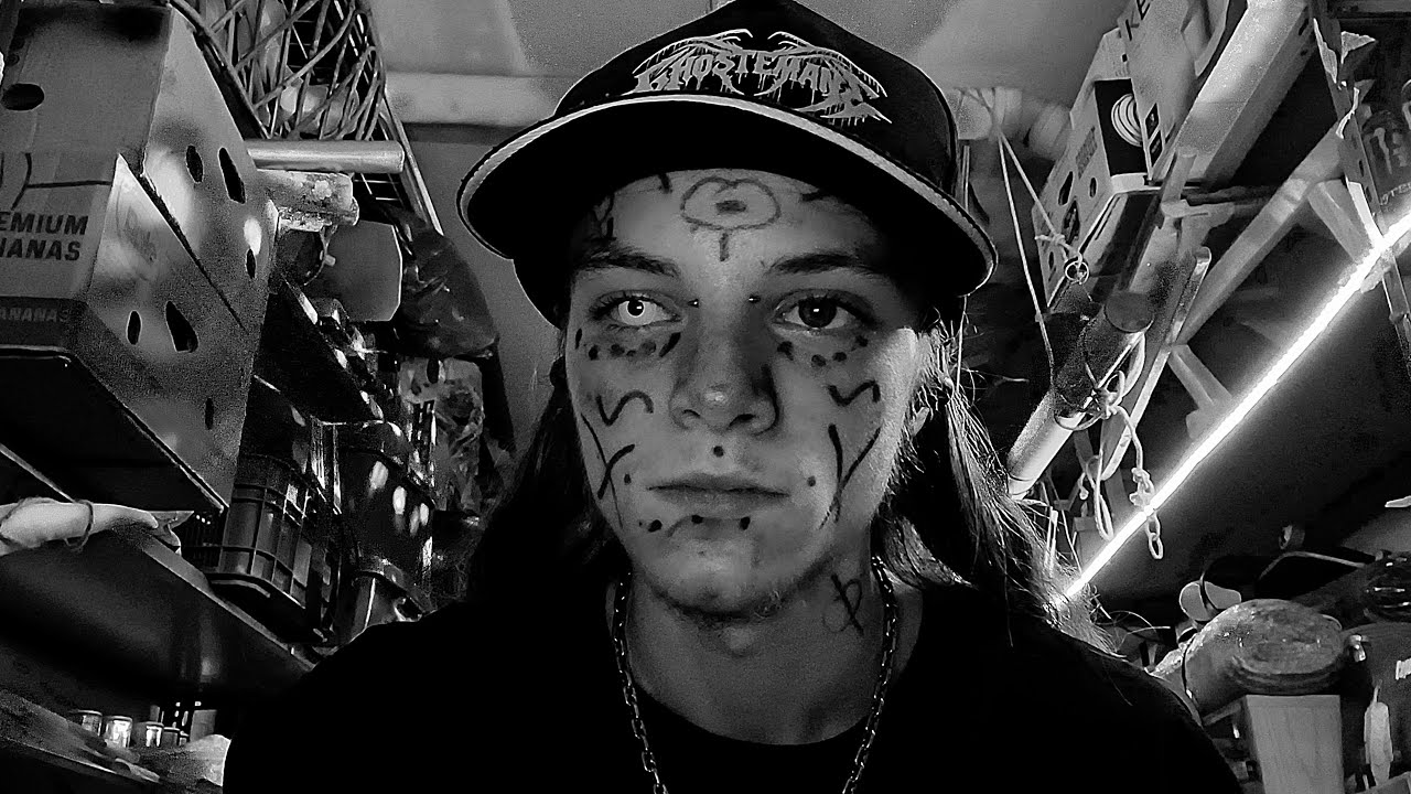 Morirò.prima.di.vedere.Andromeda - Videoclip - YouTube