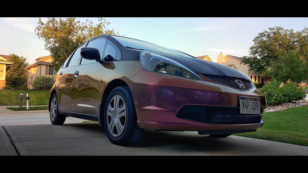 Vinyl Wrapping a Honda Fit in Carbon Fiber and Color Shifting Vinyl ...