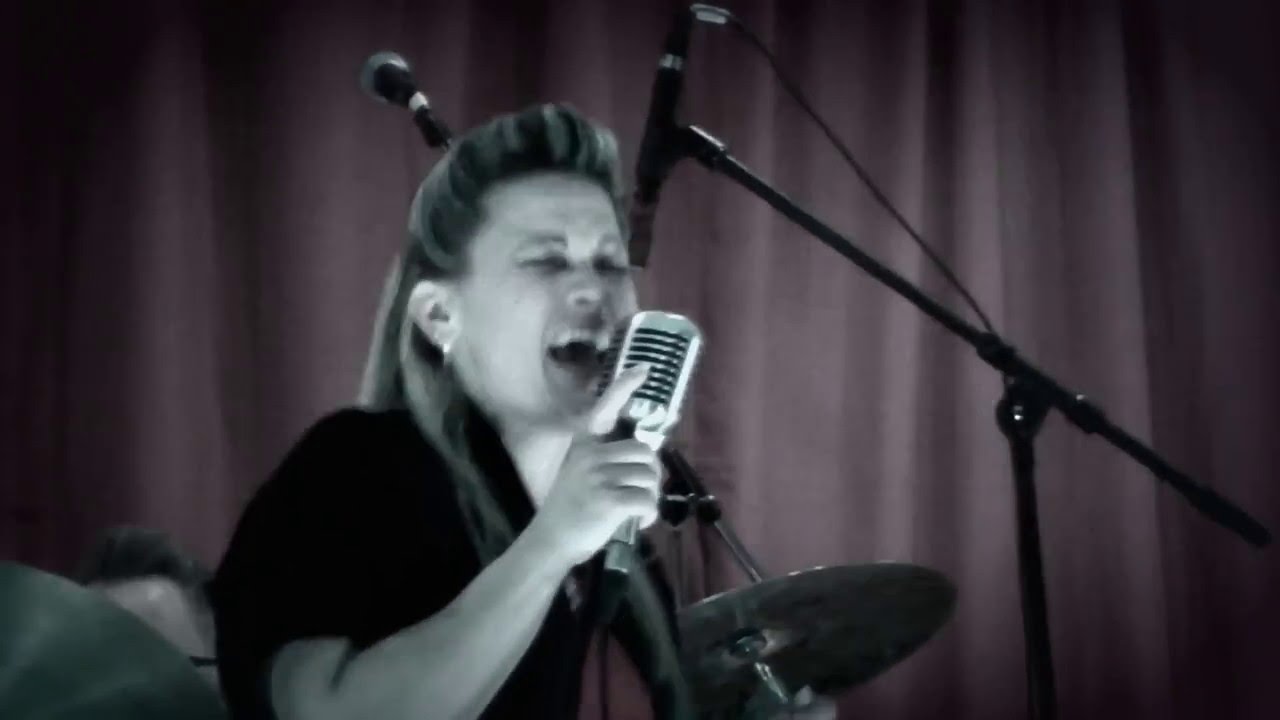 Sandy Lee & The Wantons - The Best Mix - YouTube