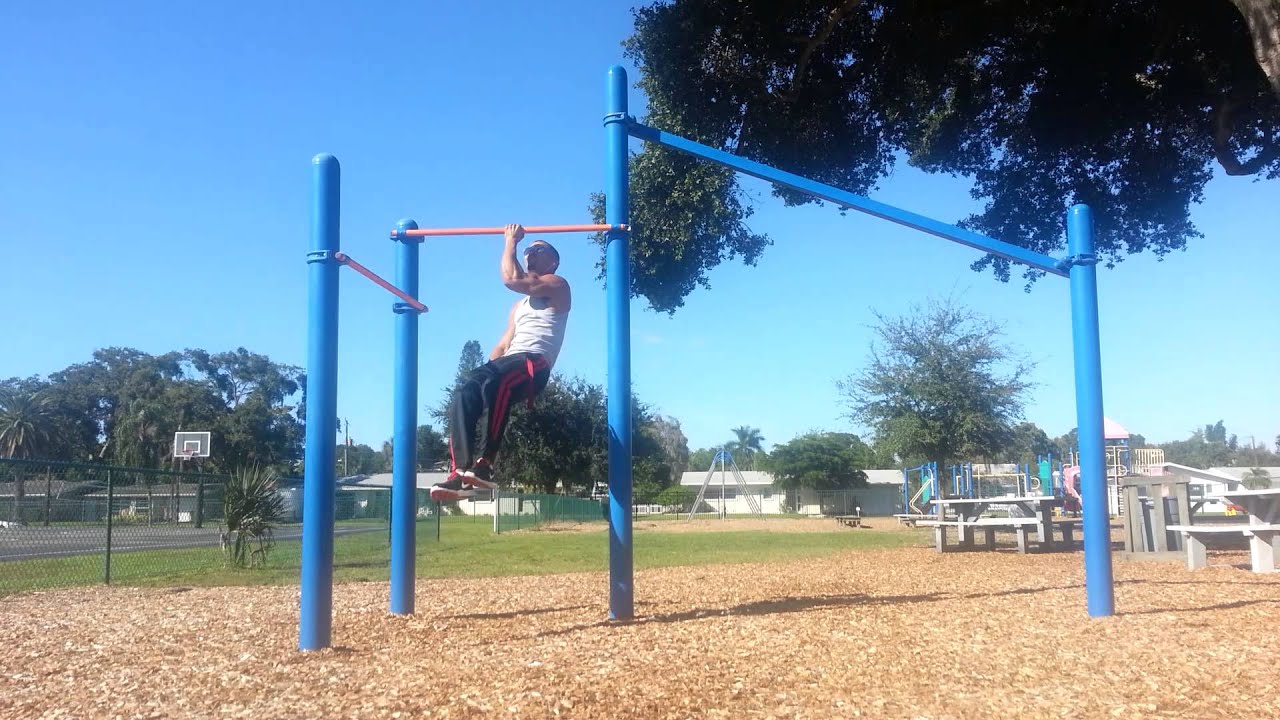 One arm chin-up's - YouTube