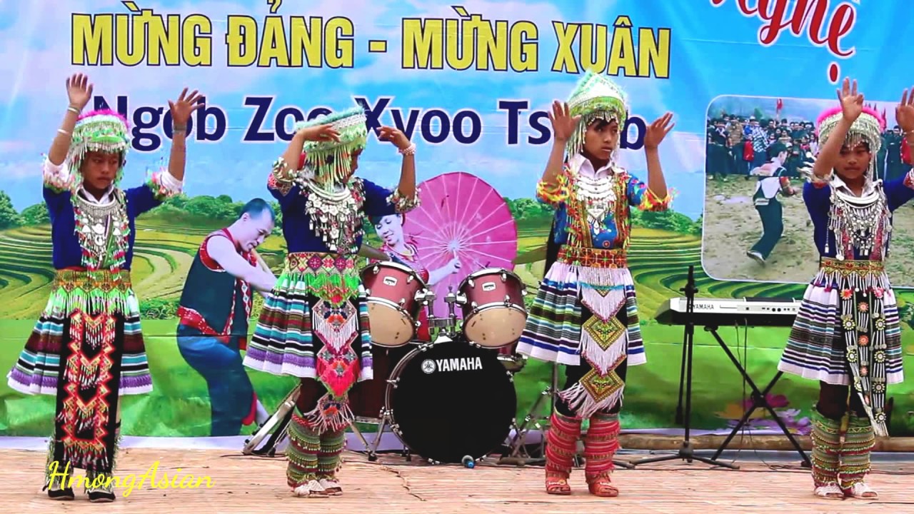 Hmoob Noj Peb Caug 2017: Nyab Laj Teb 16 | Hmong New Year 2017 - YouTube