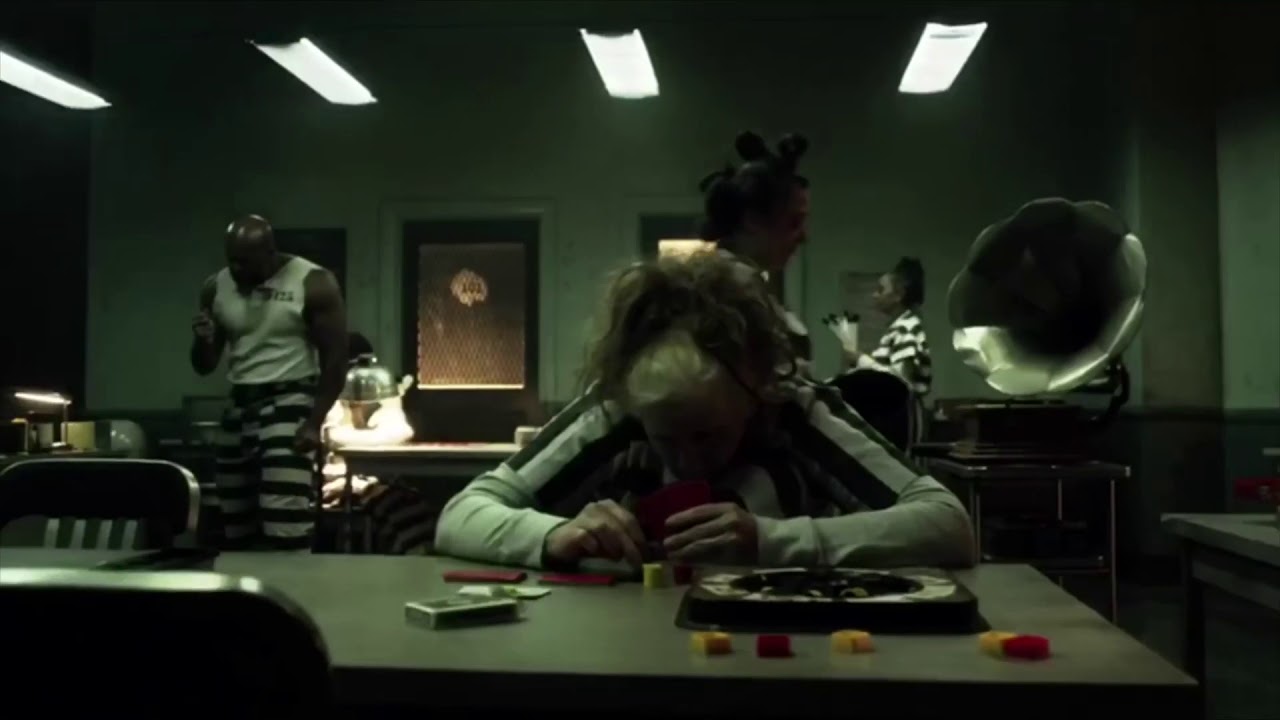 Gotham 4x10 opening scene professor pyg kills an inmate and listens to ...