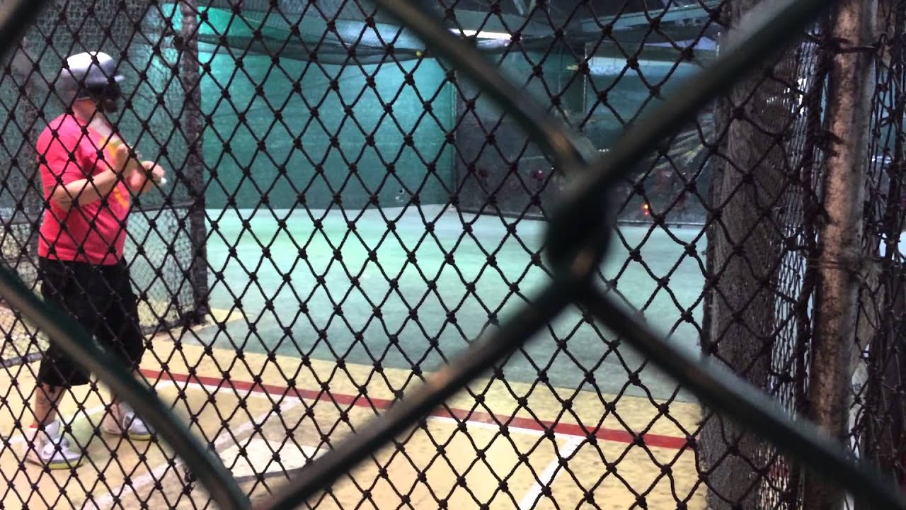 the dude that duzz zinging some baseballs - YouTube