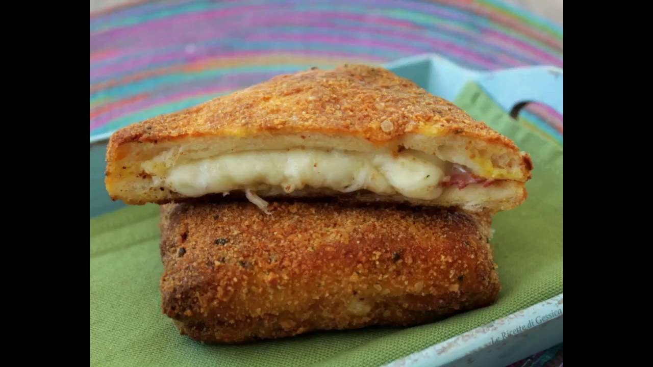 TOAST CROCCANTI AL FORNO CON PROSCIUTTO E FORMAGGIO - YouTube