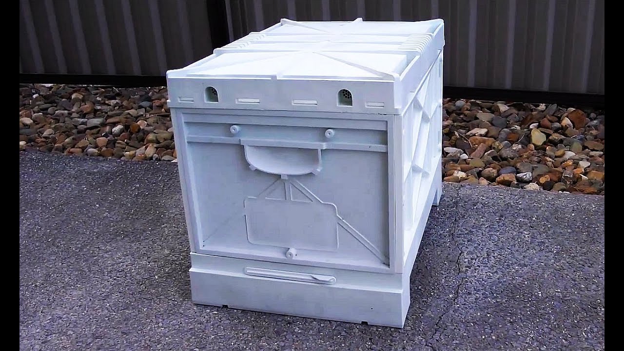 Plastic beehive close up review of NUPLAS food grade bee hive - YouTube