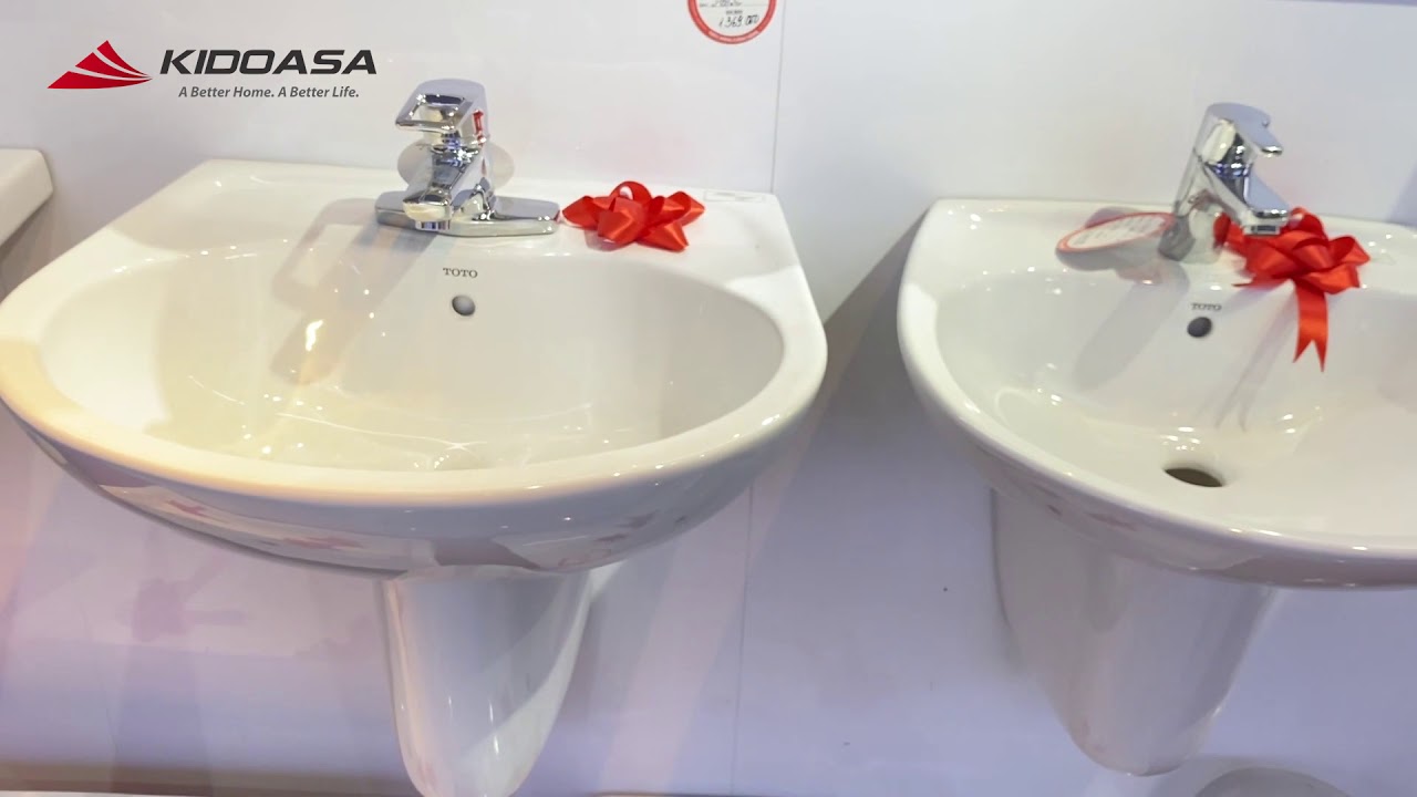 So sánh Lavabo treo tường TOTO LHT300CR và LHT236CR - YouTube