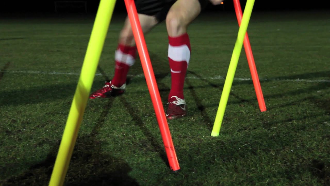 Training with Boundary Poles | Diamond Football - YouTube