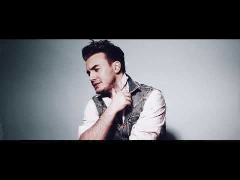Mustafa Ceceli -  Photo Backstage