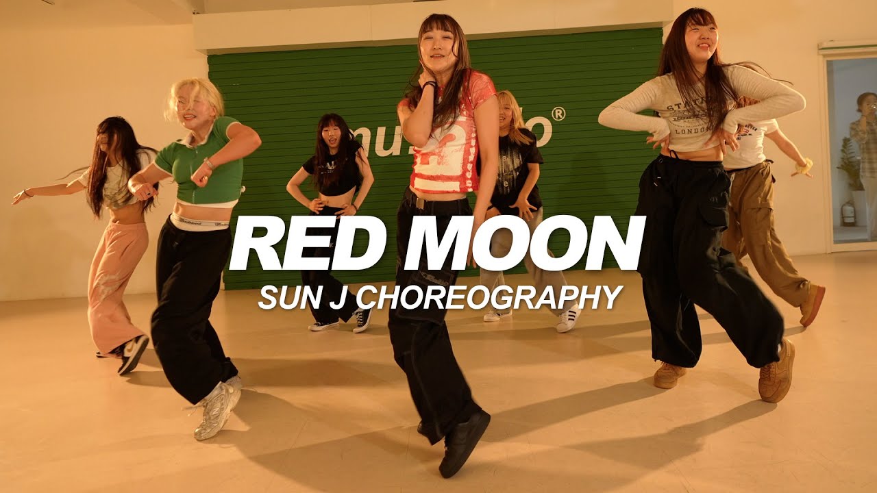 KARD - RED MOON | Sun J Choreography - YouTube