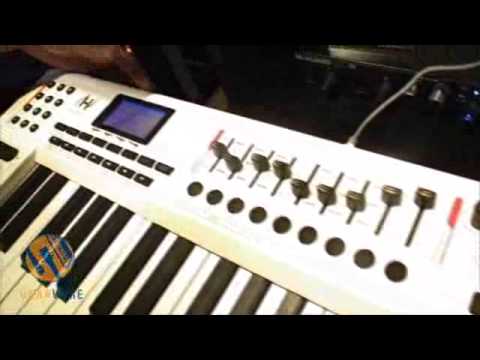 M-Audio Axiom Pro 49 MIDI Controller Keyboard: Who Is The Real Pro ...